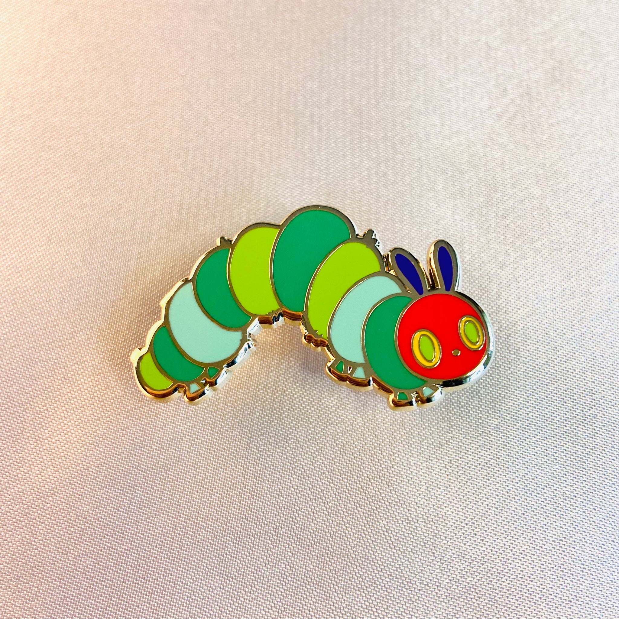 Caterpillar Pin – Birduyen