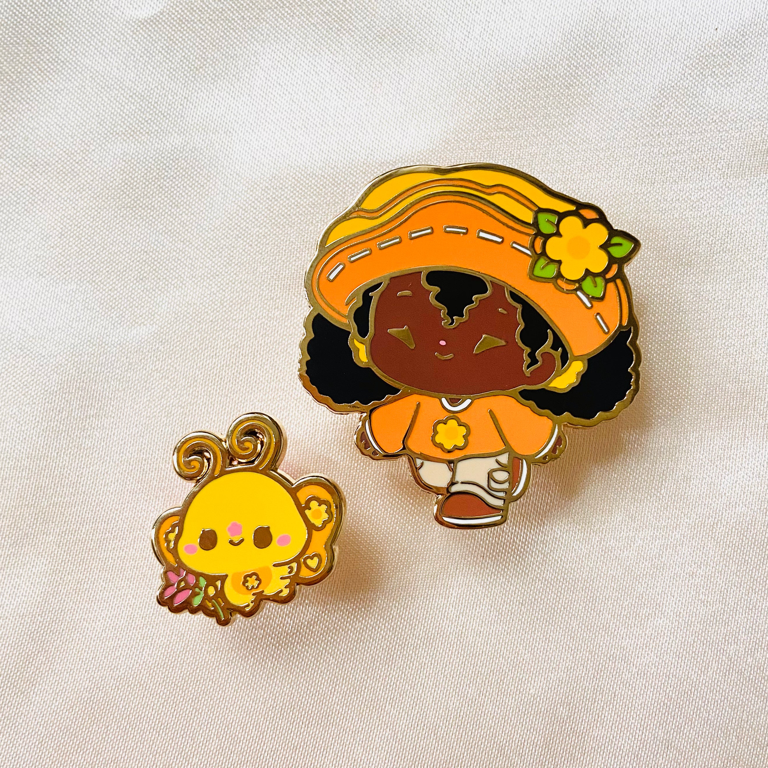 *LAST CHANCE* Orange Pins – Birduyen